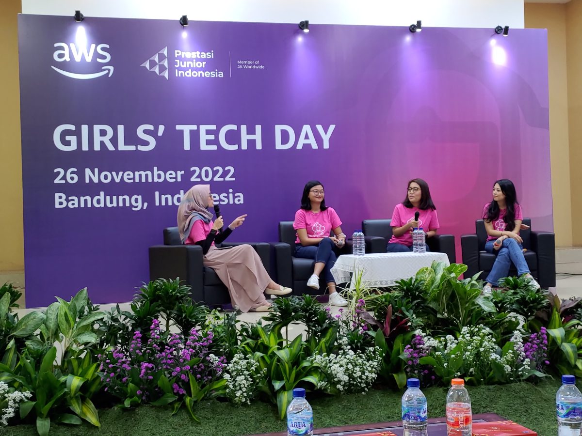 Girls’ Tech Day; Bersiap Mengejar Karir Dalam Bidang Teknologi