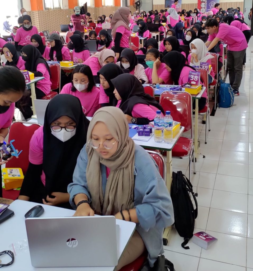 Girls’ Tech Day; Bersiap Mengejar Karir Dalam Bidang Teknologi